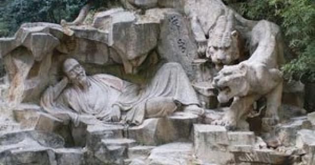 Sculptura legendara, la Izvorul Hupao, in China